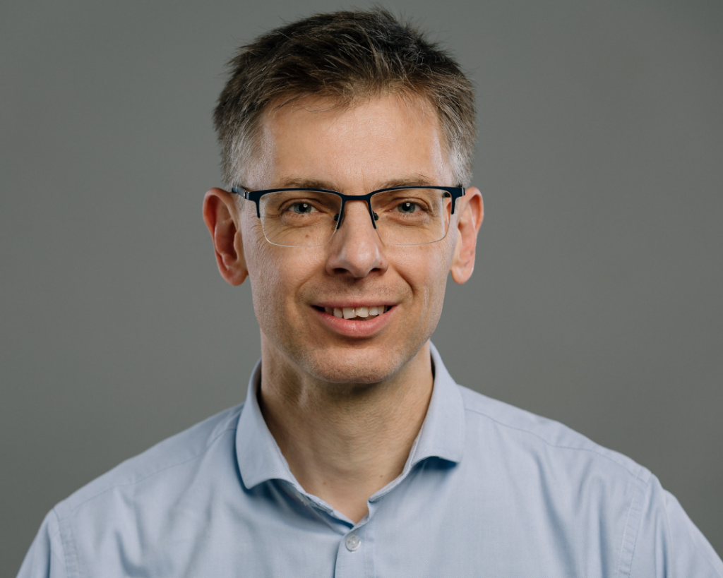 Invited Lecturers Biography – FEBS